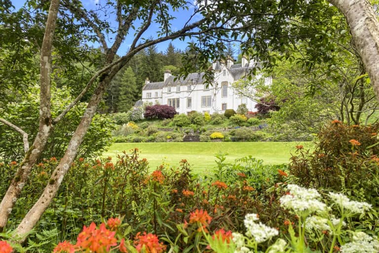 Six stunning gardens near Forres that you can visit - Visit Forres